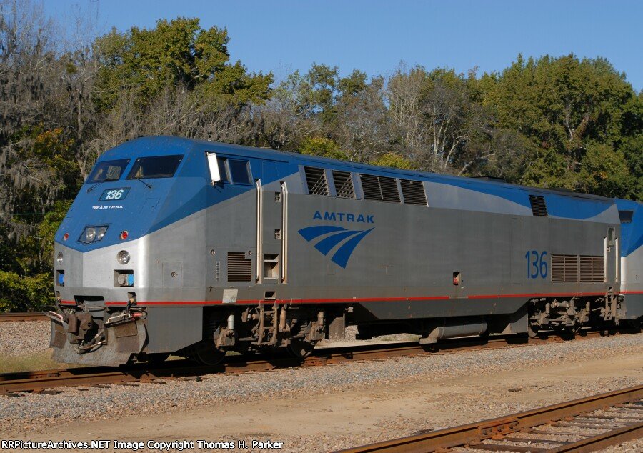 Amtrak 136 P42DC